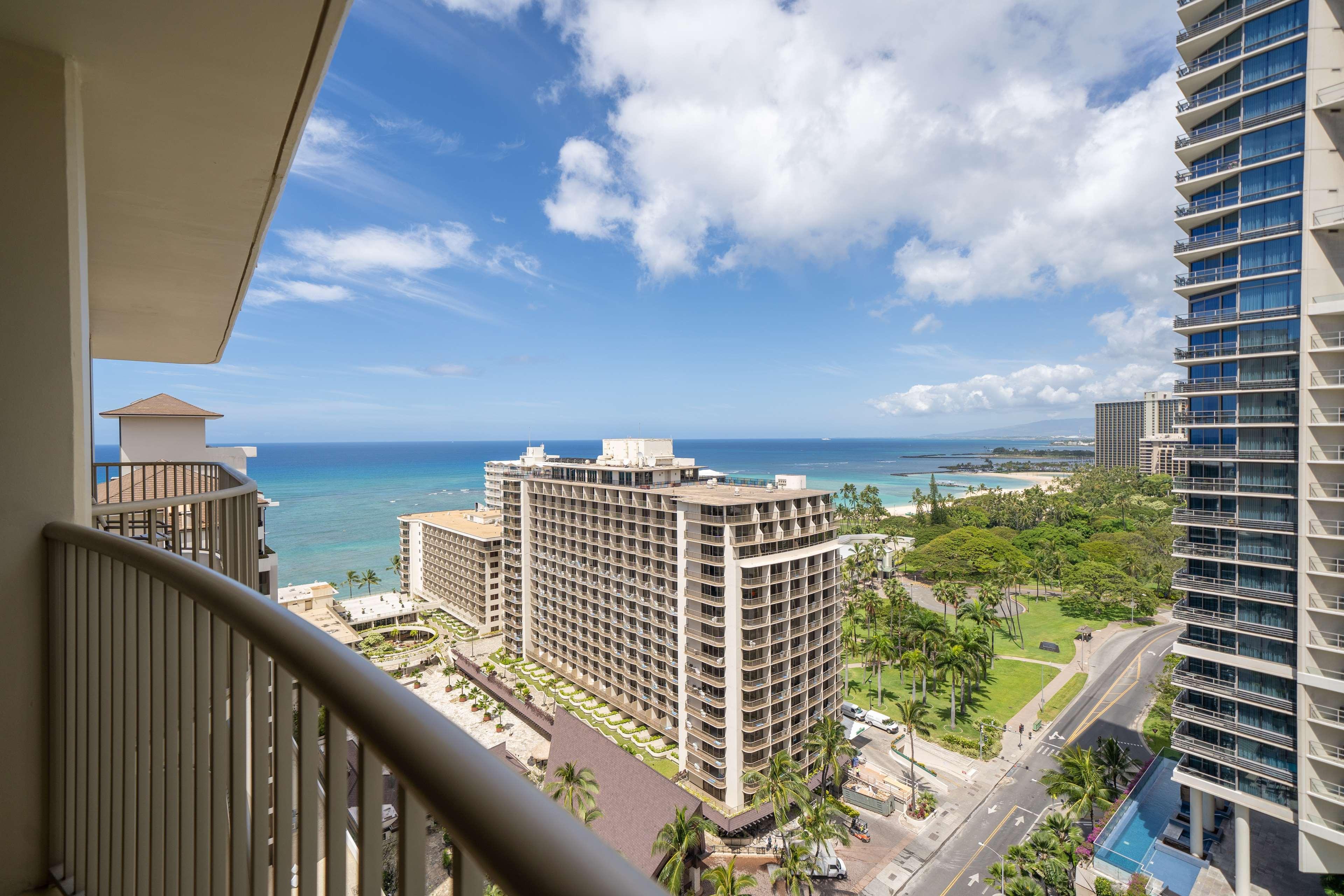 EMBASSY SUITES WAIKIKI BEACH WALK HONOLULU | 4-STAR ACCOMMODATION WITH ...