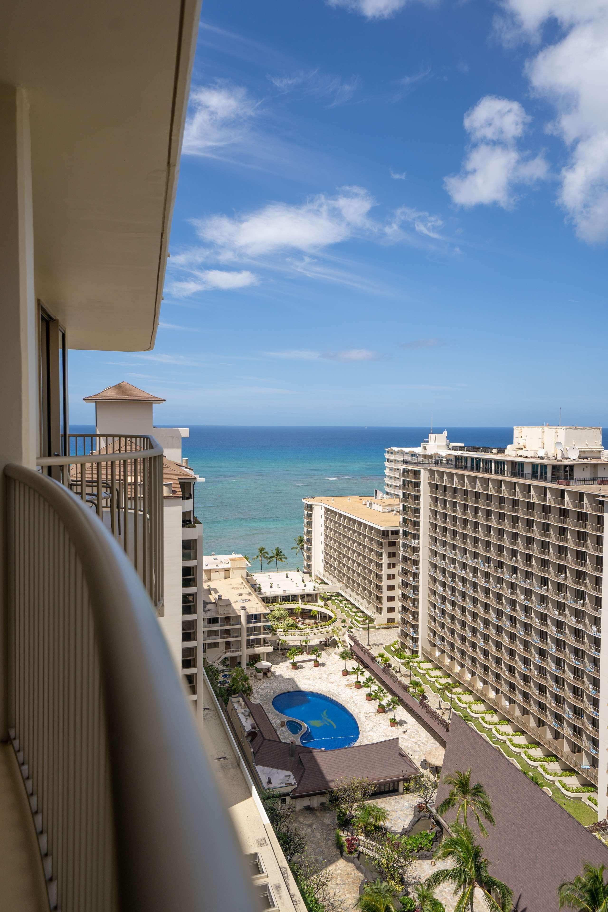 EMBASSY SUITES WAIKIKI BEACH WALK HONOLULU | 4-STAR ACCOMMODATION WITH ...