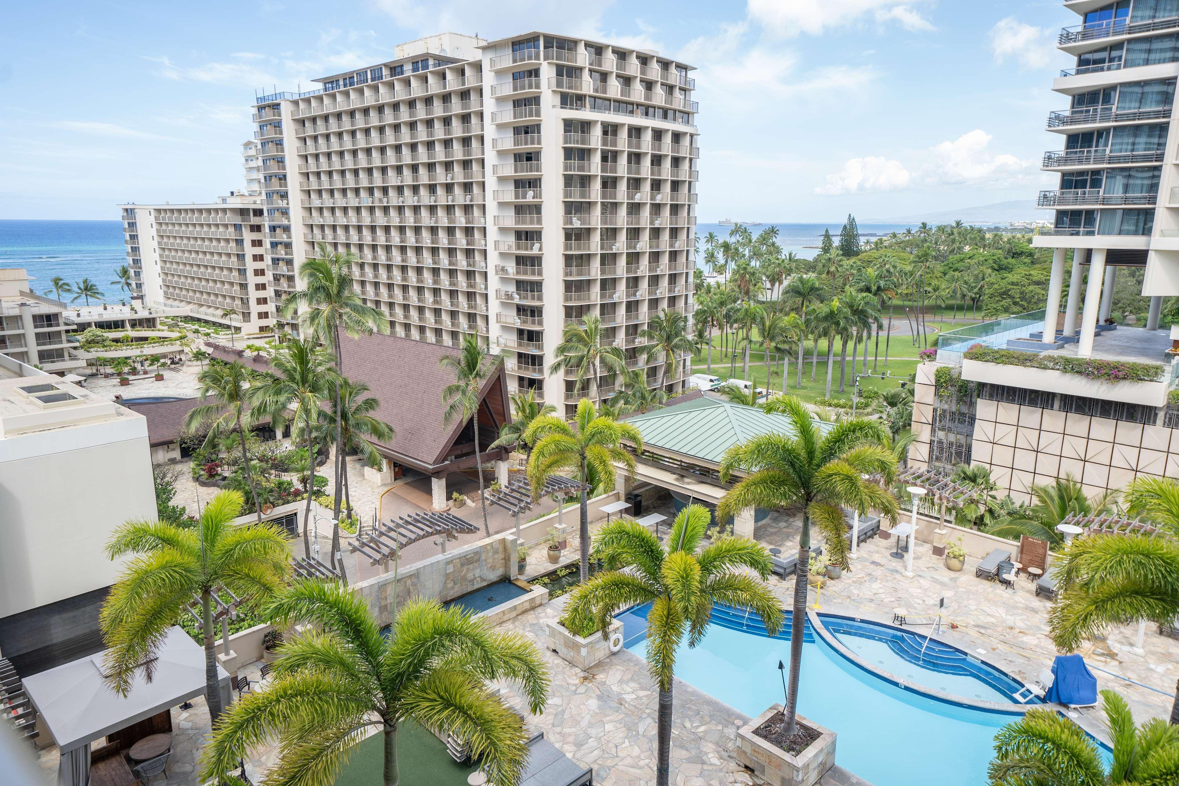 EMBASSY SUITES WAIKIKI BEACH WALK HONOLULU | 4-STAR ACCOMMODATION WITH ...