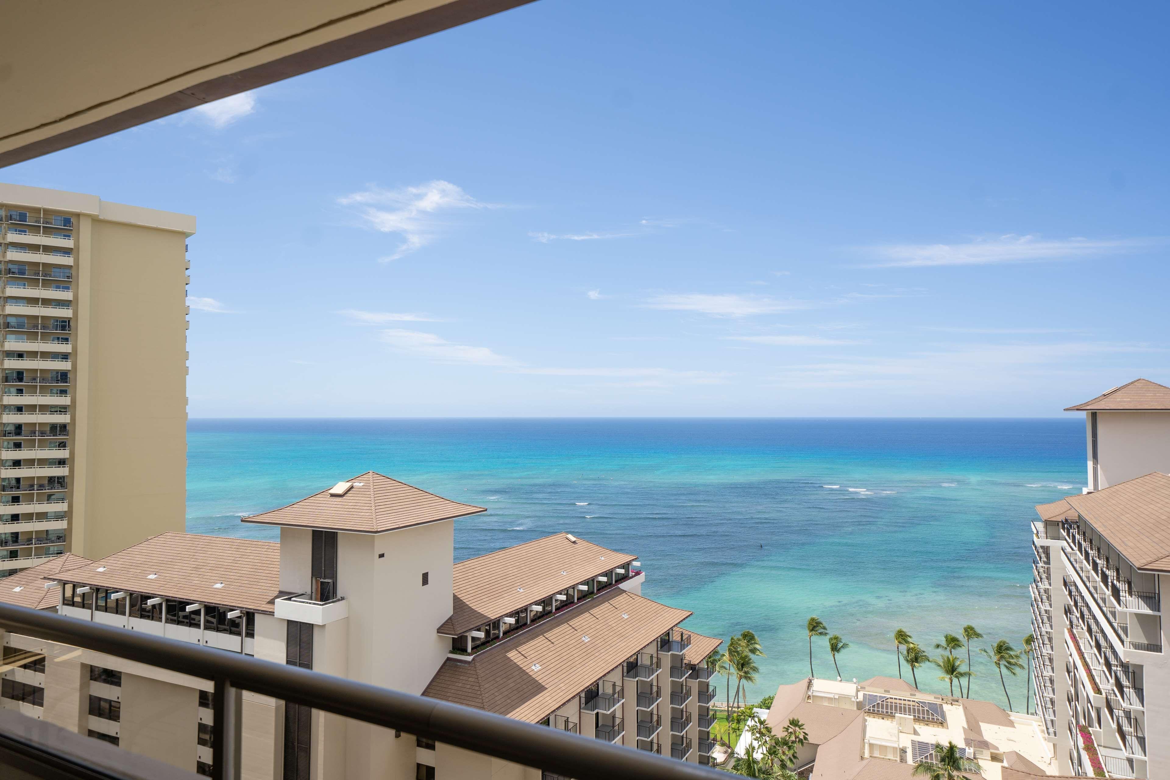 EMBASSY SUITES WAIKIKI BEACH WALK HONOLULU | 4-STAR ACCOMMODATION WITH ...